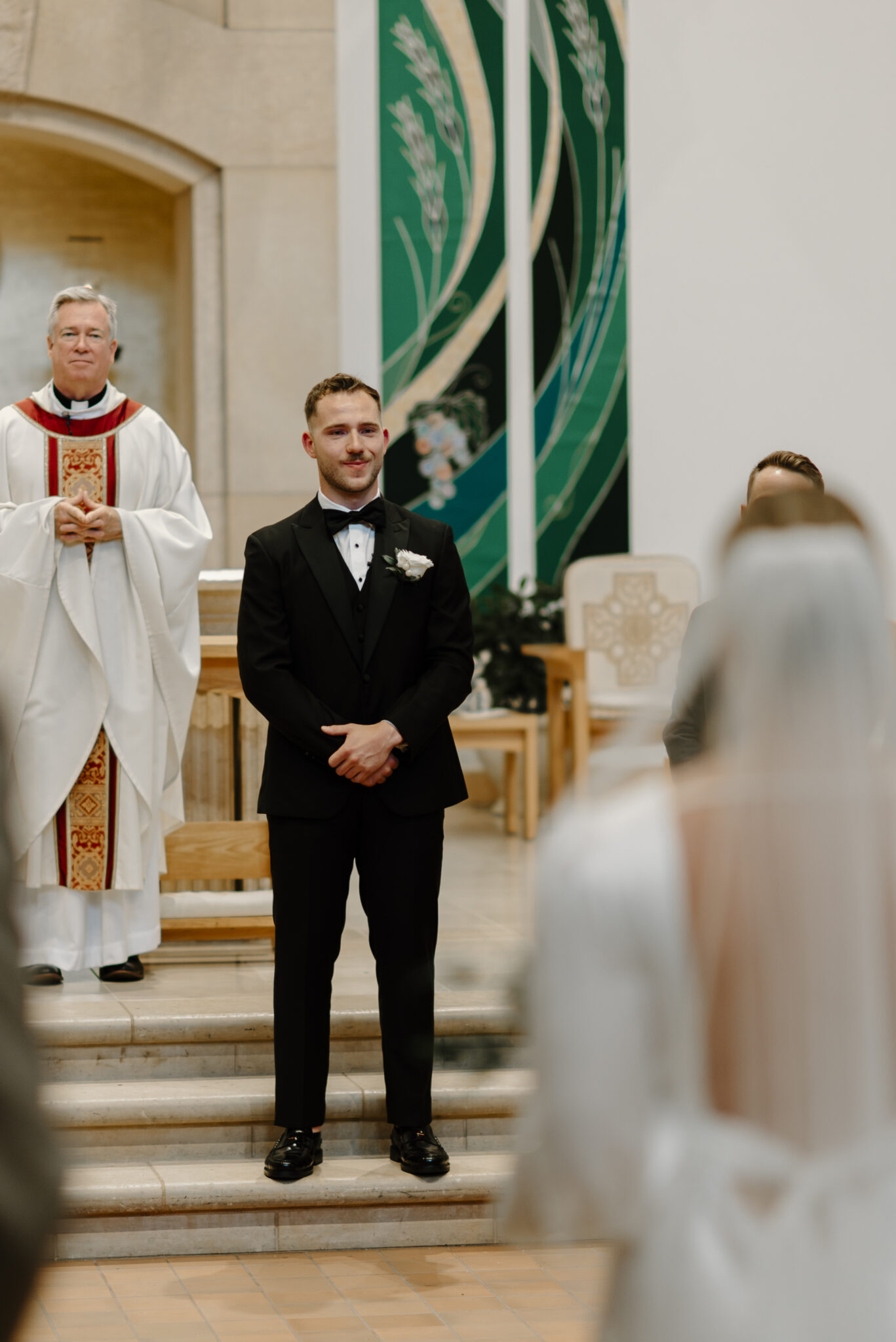 MINNESOTA CATHOLIC WEDDING WITH A PALPABLE SENSE OF JOY | LEXI & MAX ...