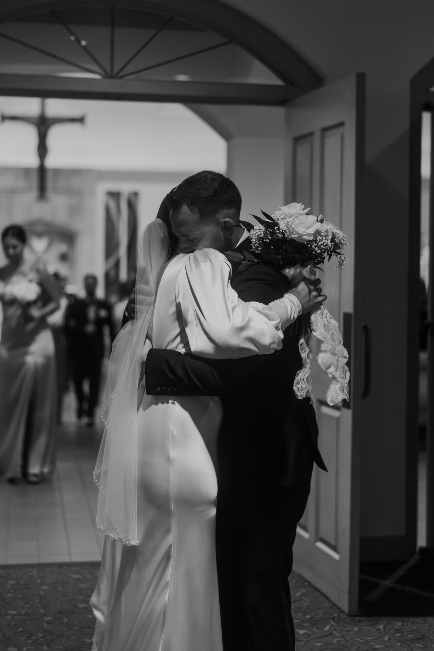 MINNESOTA CATHOLIC WEDDING WITH A PALPABLE SENSE OF JOY | LEXI & MAX ...