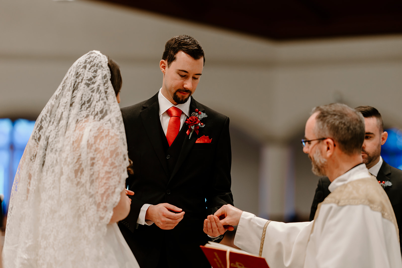 ST. AMBROSE CATHOLIC WEDDING WITH A RECEPTION AT THE DOUBLE TREE IN ST ...