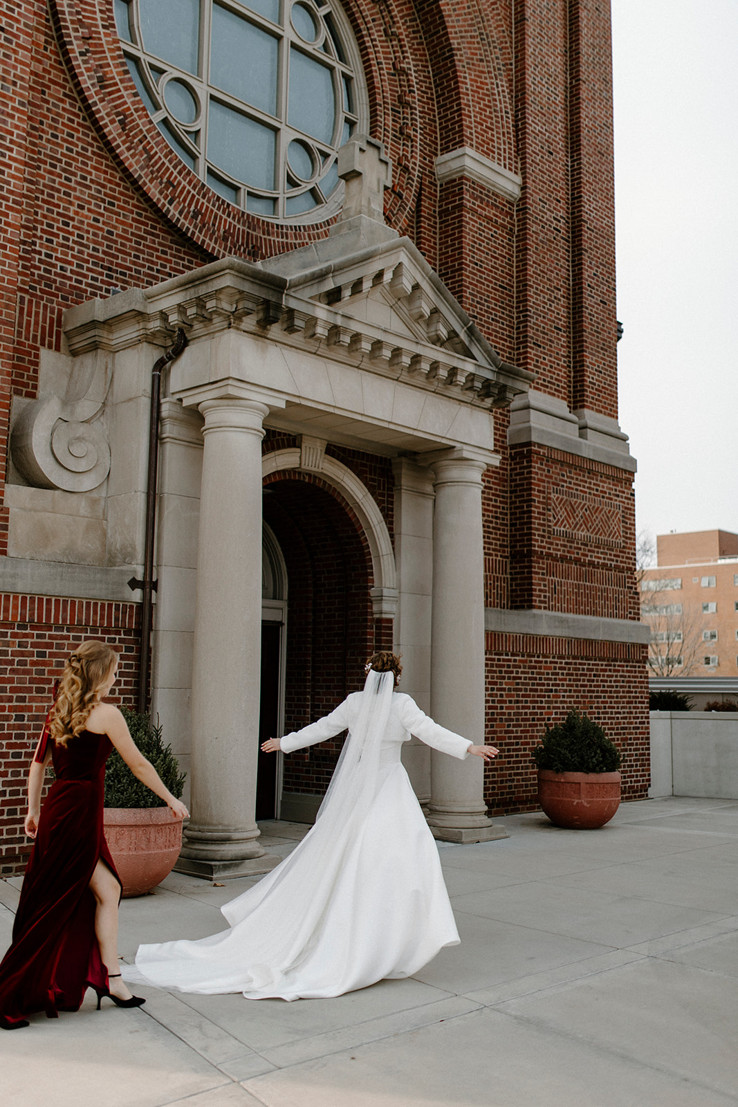 UNIVERSITY OF ST. THOMAS CATHOLIC WEDDING WITH A FIRST LOOK NEXT TO OUR ...