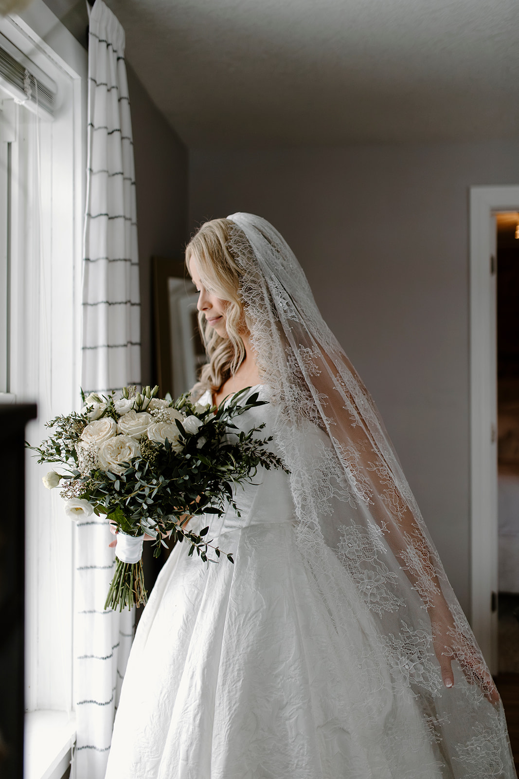 ROMANTIC WINTER WEDDING AT CHURCH OF ST ANNE AND THE JEROME | SARAH ...