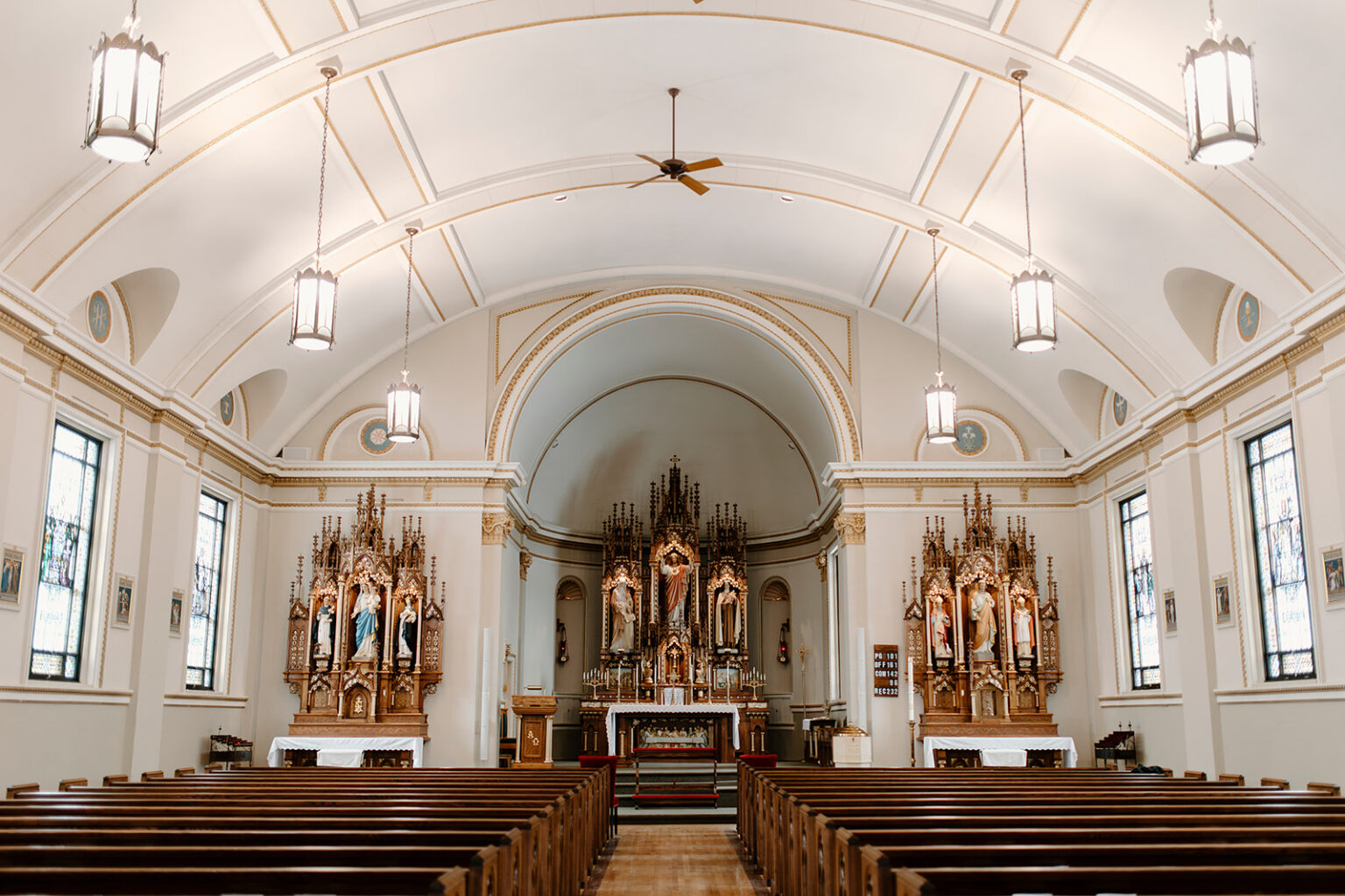 ROMANTIC WINTER WEDDING AT CHURCH OF ST ANNE AND THE JEROME | SARAH ...