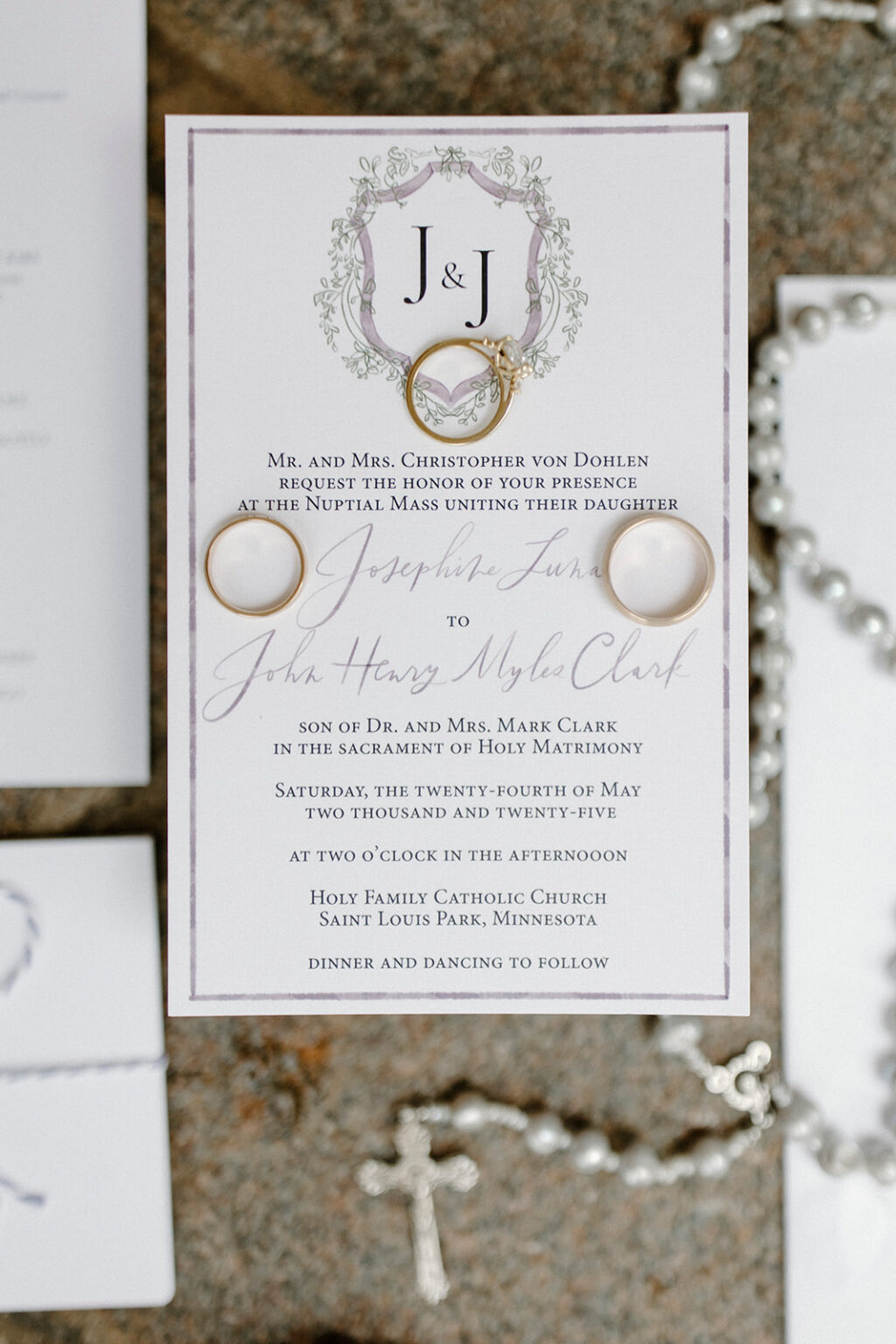 ROMANTIC MINNESOTA WEDDING AT HOLY FAMILY CATHOLIC CHURCH FEATURING A ...