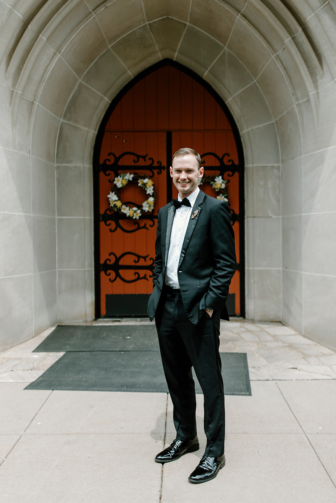 ROMANTIC MINNESOTA WEDDING AT HOLY FAMILY CATHOLIC CHURCH FEATURING A ...