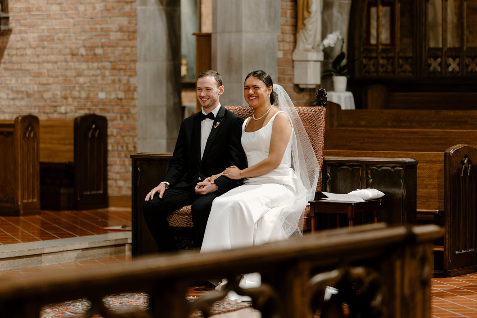 ROMANTIC MINNESOTA WEDDING AT HOLY FAMILY CATHOLIC CHURCH FEATURING A ...