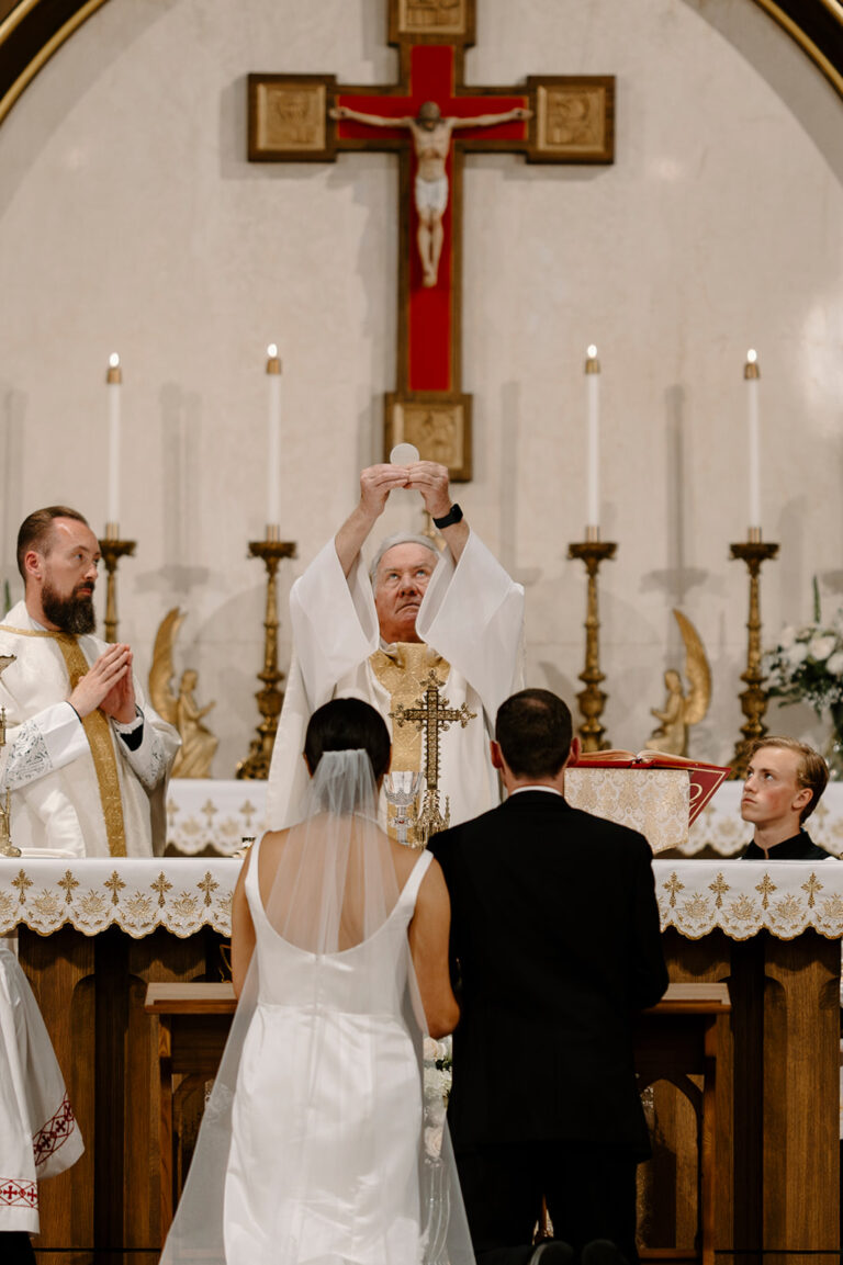 ROMANTIC MINNESOTA WEDDING AT HOLY FAMILY CATHOLIC CHURCH FEATURING A ...